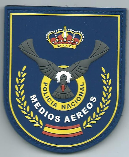 Una historia de la Policía Nacional.: Escudos del Servicio de Medios Aéreos