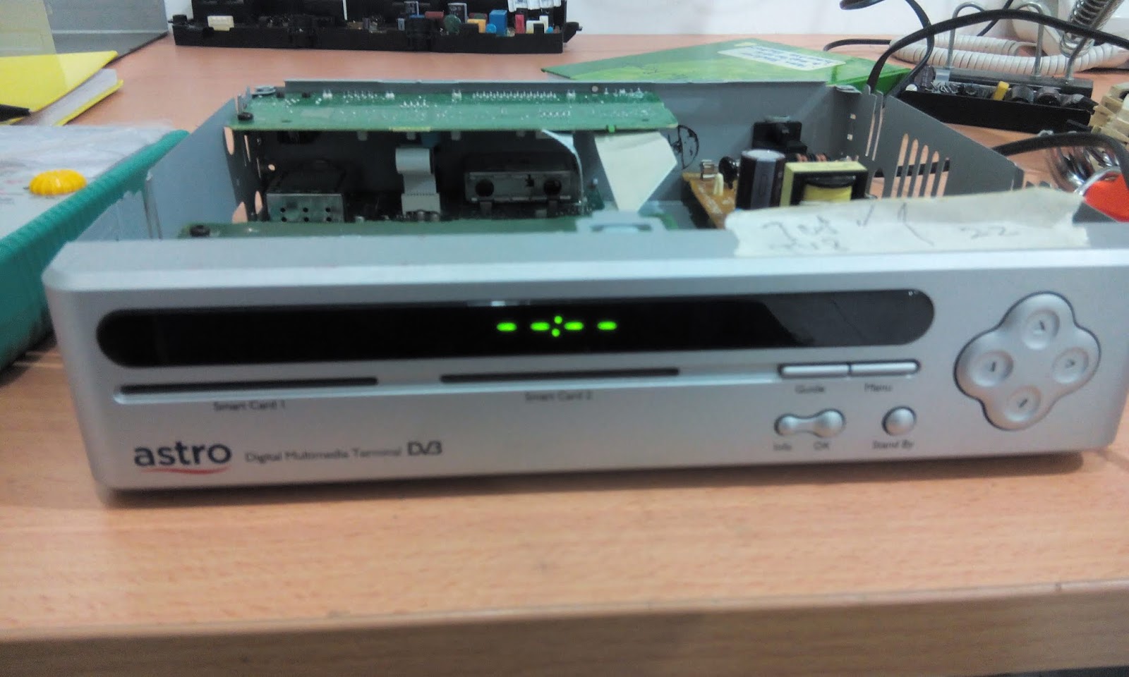 Life Begins at Forty: Astro decoder repair (Brand: PHILIPS, Model ...