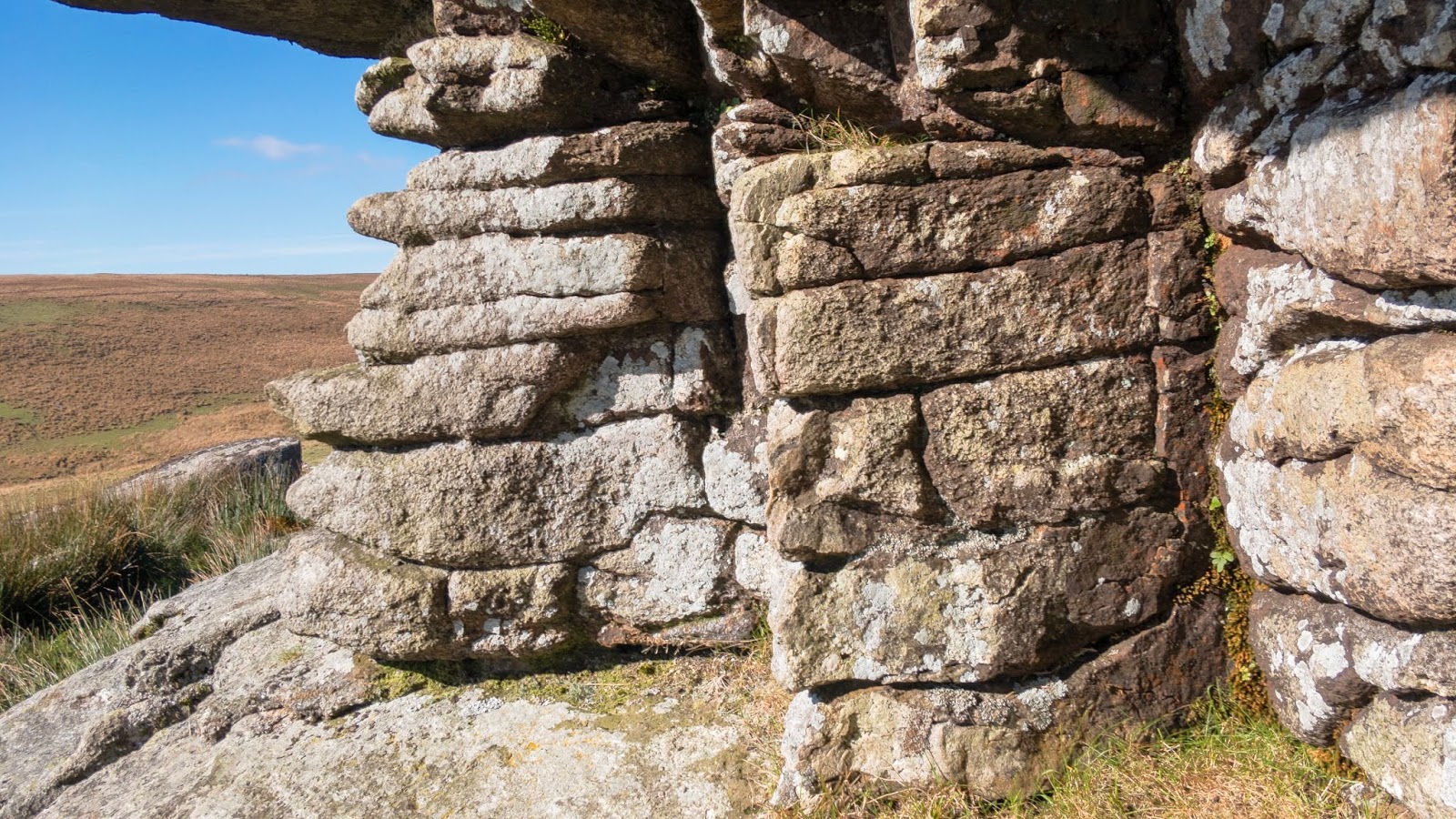 Max Piper - Tor Bagger: Dartmoor: The Tors and Rocks out of Holming Beam