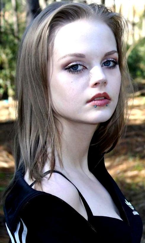 MUJERES HOMBRES FOTOS NOTICIAS: FOTOS DE KOTA KOTI o DAKOTA ROSE