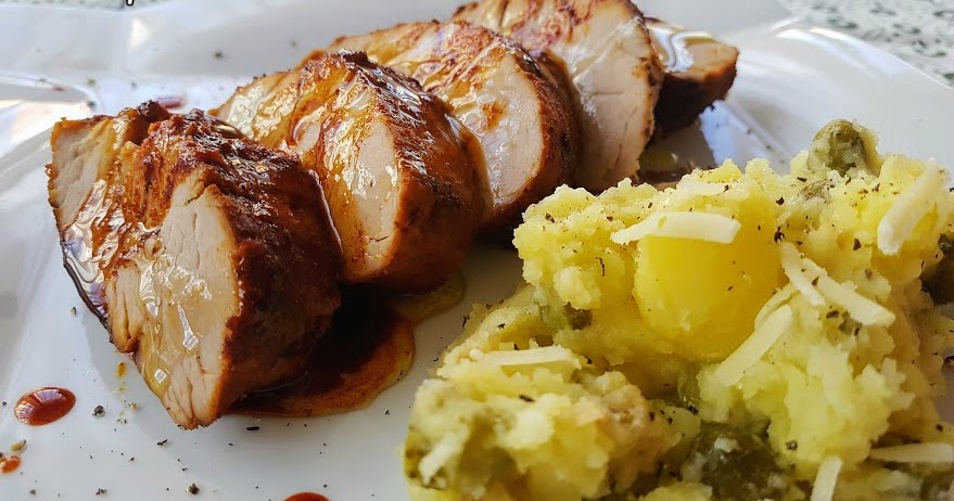 Solomillo de cerdo asado con patatas aliñadas