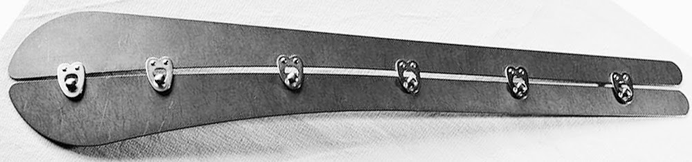 The Corset Channel: What is a corset busk?