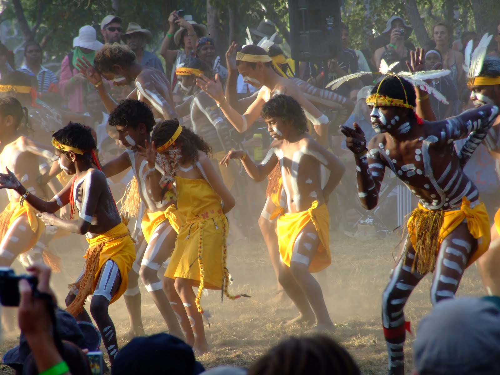 Woonona Mob "Zig Zag Oz": Laura Dance Festival