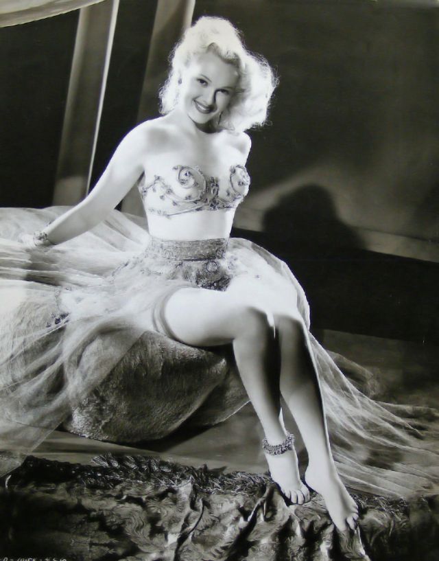 Glamorous Photos of Adele Jergens in the 1940s and ’50s ~ Vintage Everyday