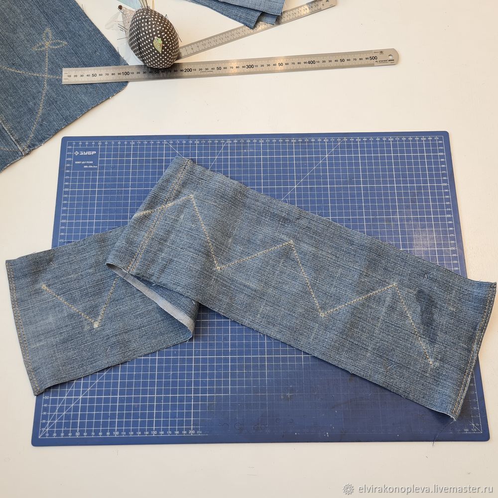 Recycled Denim Bag. Free Pattern & Tutorial ~ DIY Tutorial Ideas!