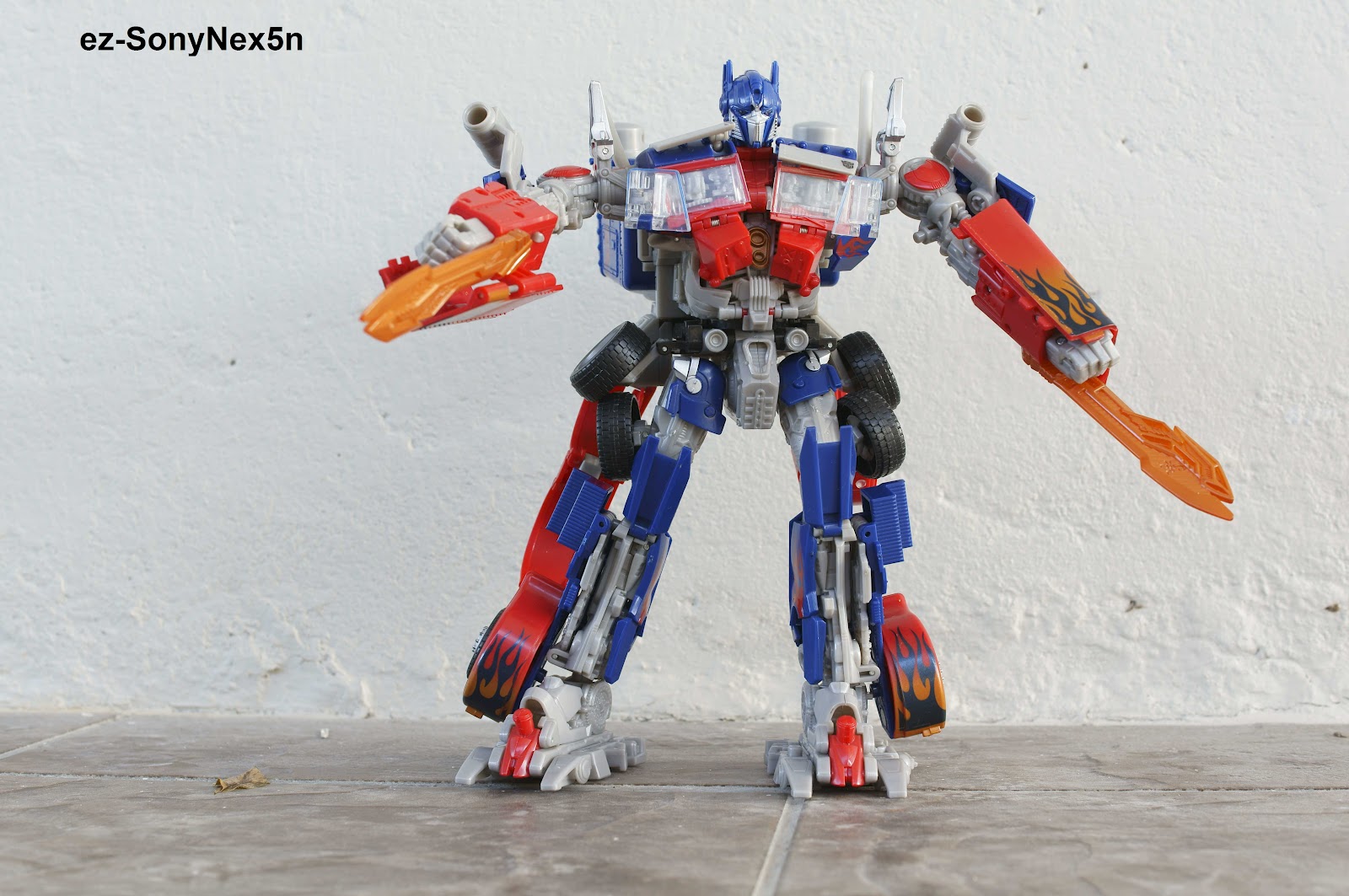 SONY-NEX5N: Edited Sony Nex5n picture -Ultimus Prime in Singapore