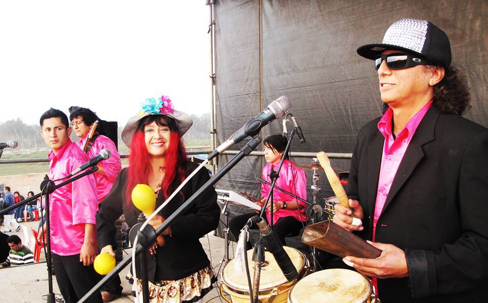 HUAYNO DEL PERU 2015: EDITH DELGADO LA REYNA INTERNACIONAL DE LA CUMBIA ...