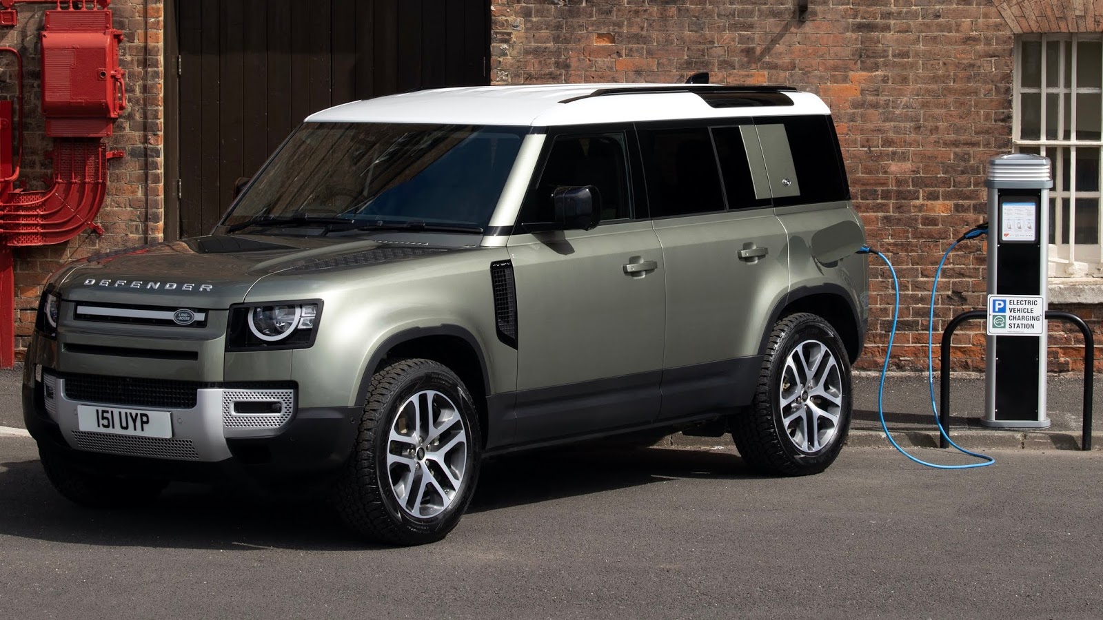 Híbrido y para trabajo: Land Rover presenta los Defender PHEV y Hard ...