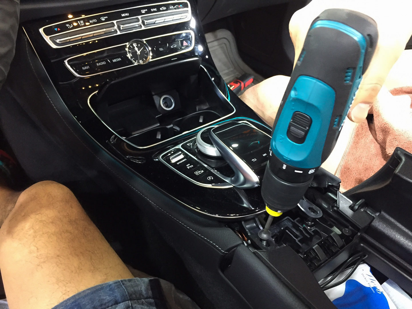 Interface Integrated GPS BOX and Capacitive Touch panel