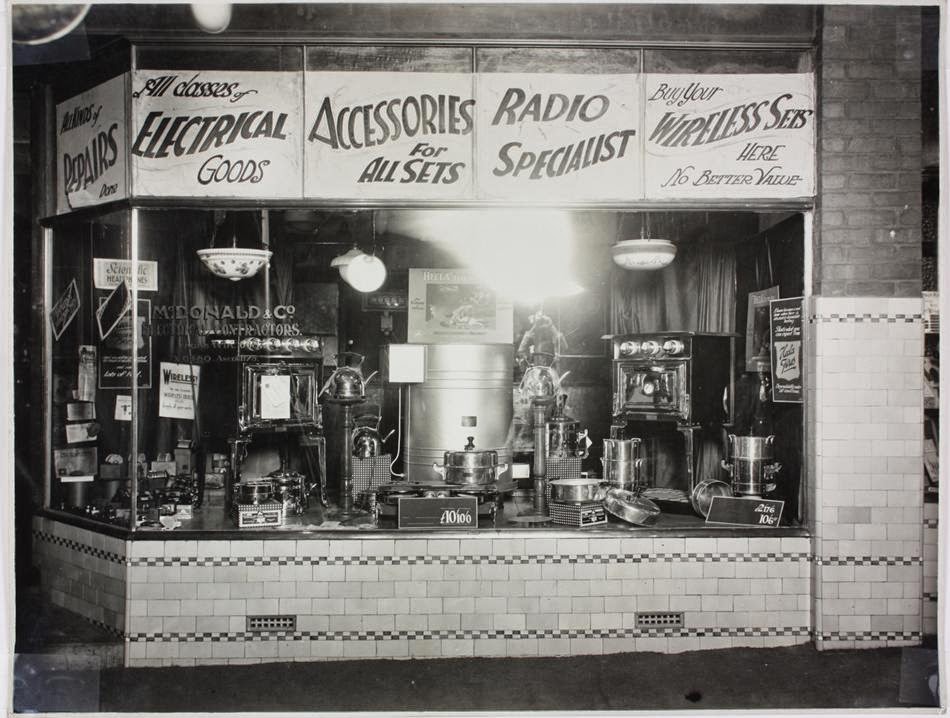Expresh Letters Blog: 1900's Storefront Signage