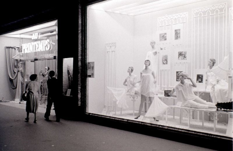30 Amazing Photos That Show Window Display From the 1950s and 1960s ...