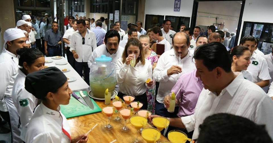 GCP: INAUGURA ALEJANDRO BRAVO EL CICLO ESCOLAR 2017-2019 EN LA UTCG