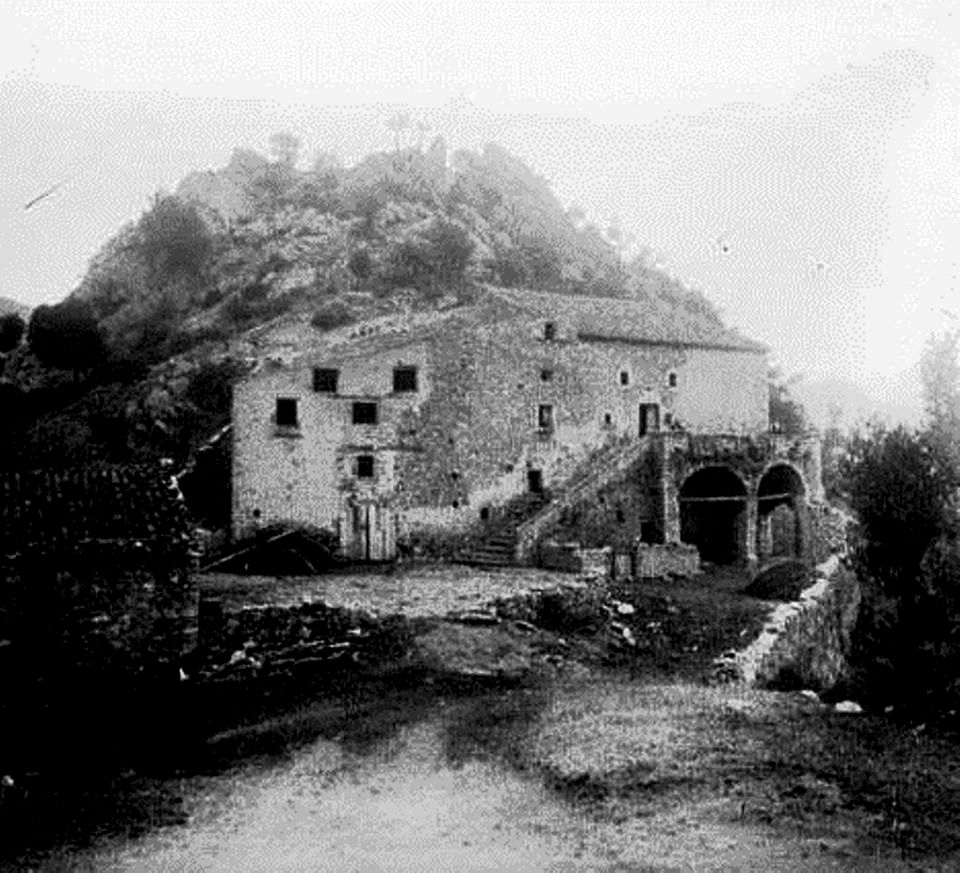 TOT SON PUNTS DE VISTA: MASIA DE CAN COLL DE PINCARÓ. ALBANYÀ. L ...