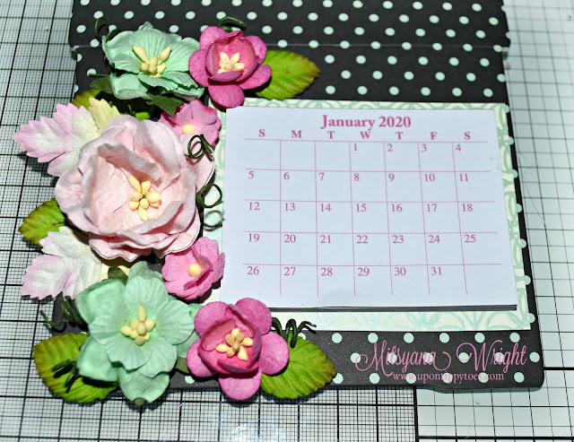 Up On Tippy Toes: Floral Desk Calendar