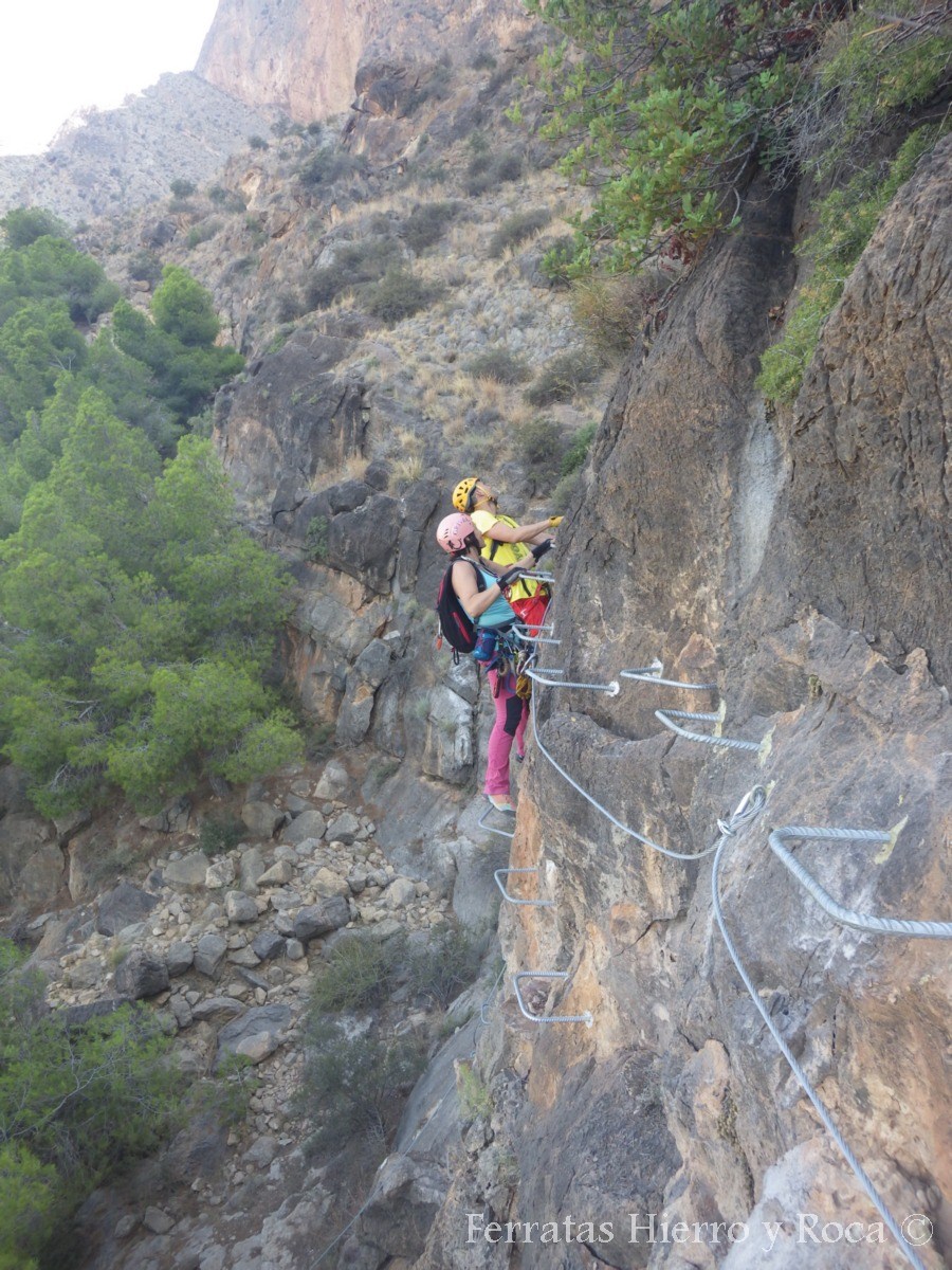 Vía Ferrata Redován - 1º Tramo Iniciación y Familiar | Ferratas Hierro ...