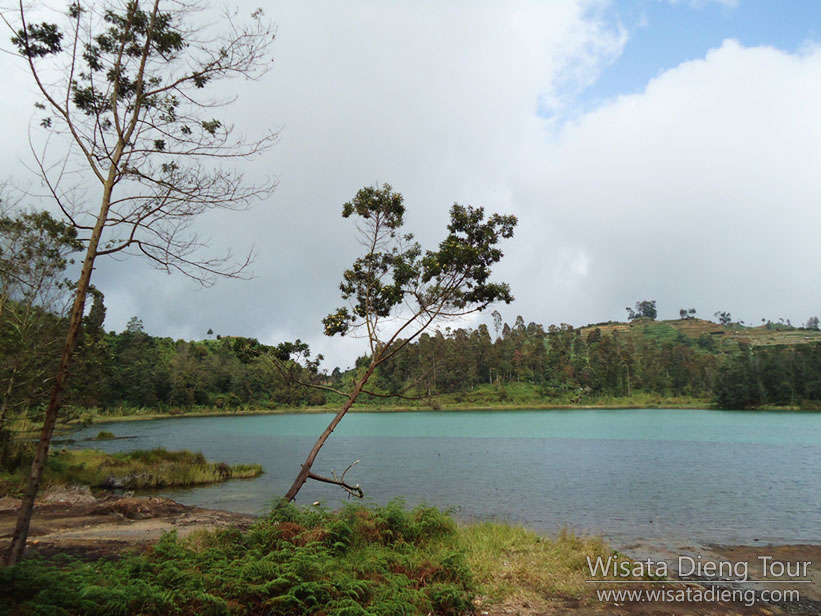 Telaga Warna Dieng ~ PAKET WISATA DIENG TOUR