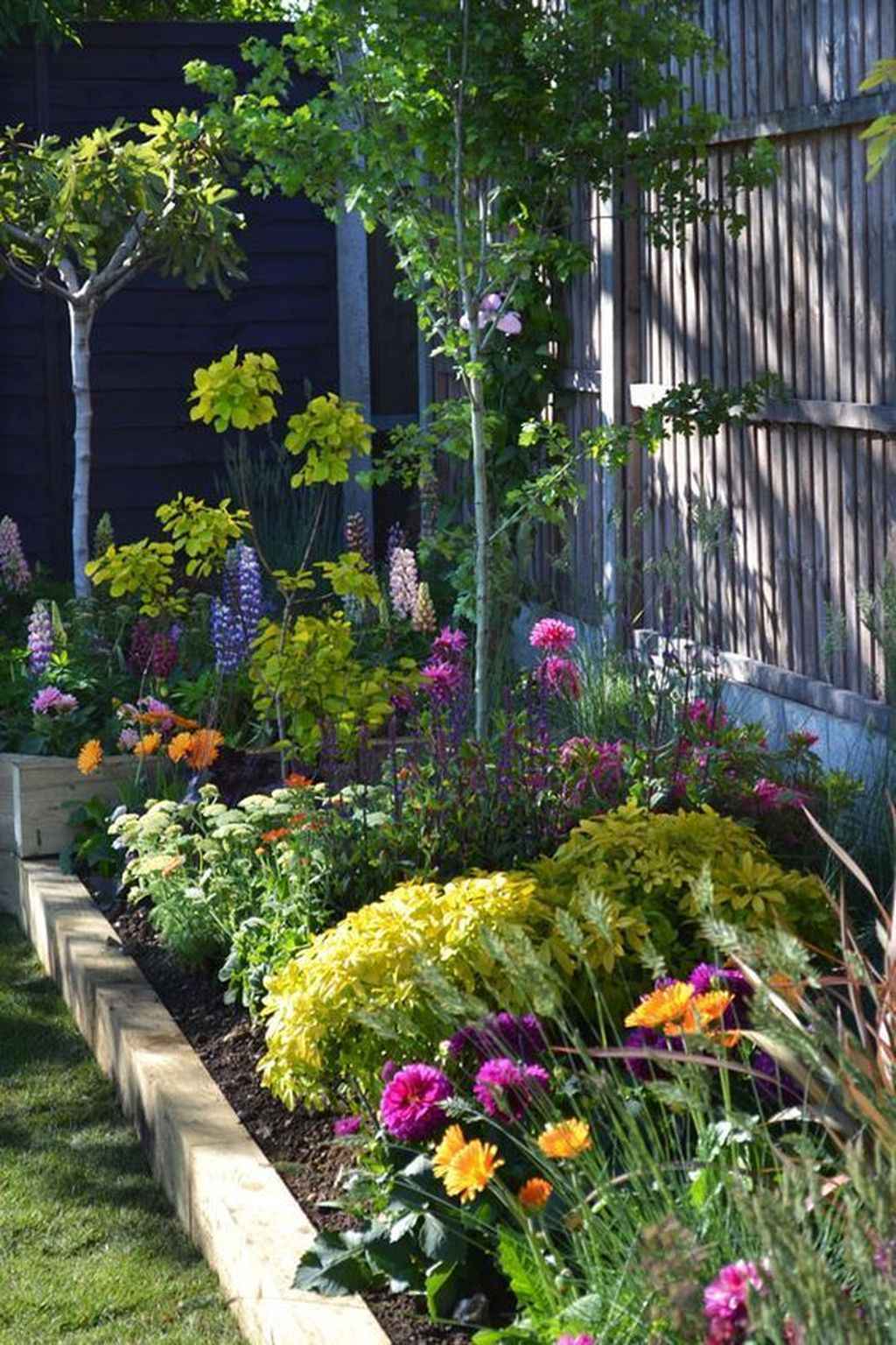 95 Amazing Small Garden Design Ideas - Home Decor Gayam