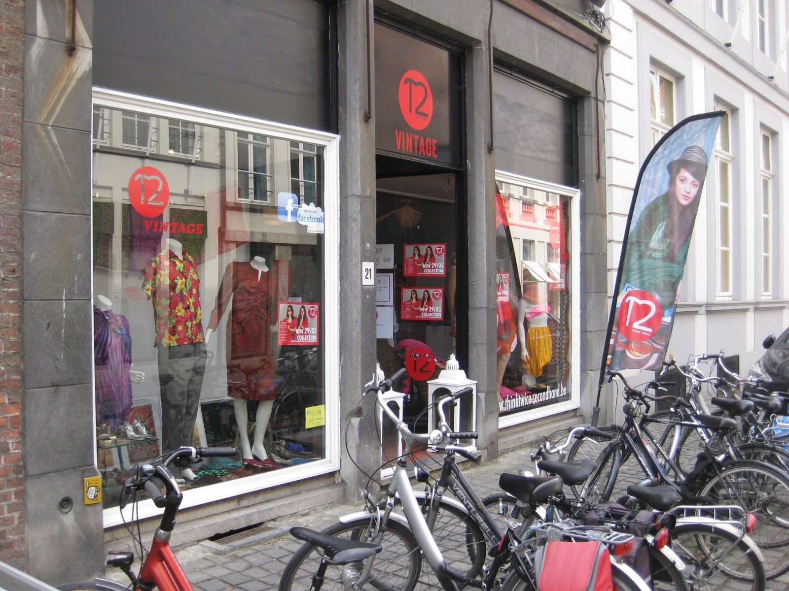 Bazar Populair: Think Twice