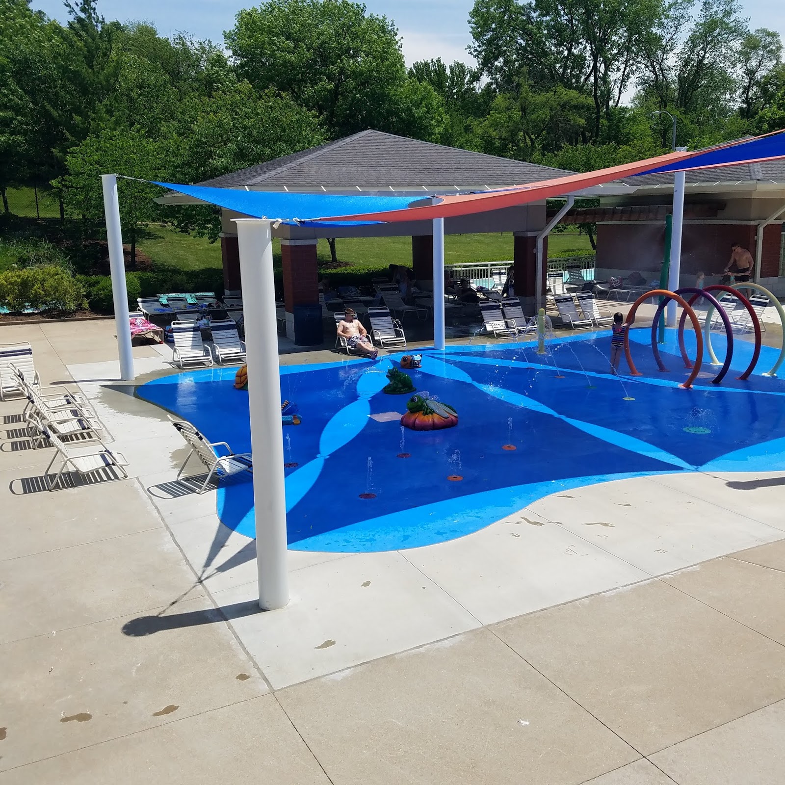 Play St. Louis: North Pointe Aquatic Center, Ballwin