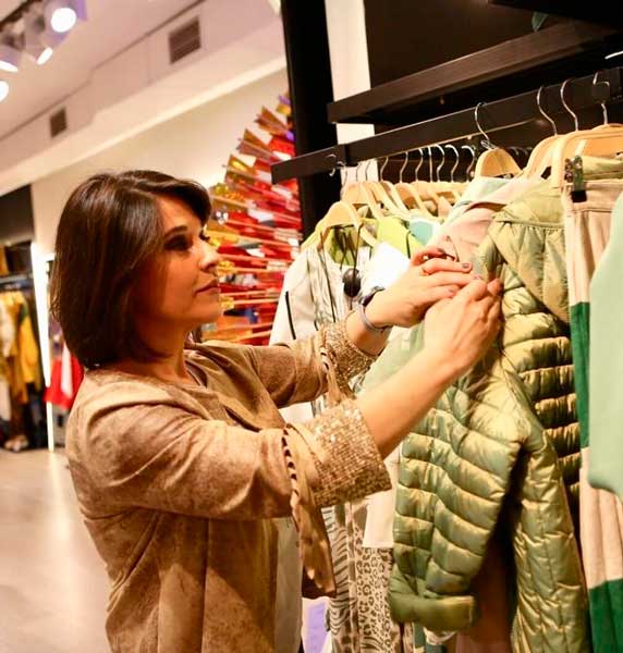 Entrevista a Priscilla Ramírez, empresaria de moda: “Puedes vestir bien ...