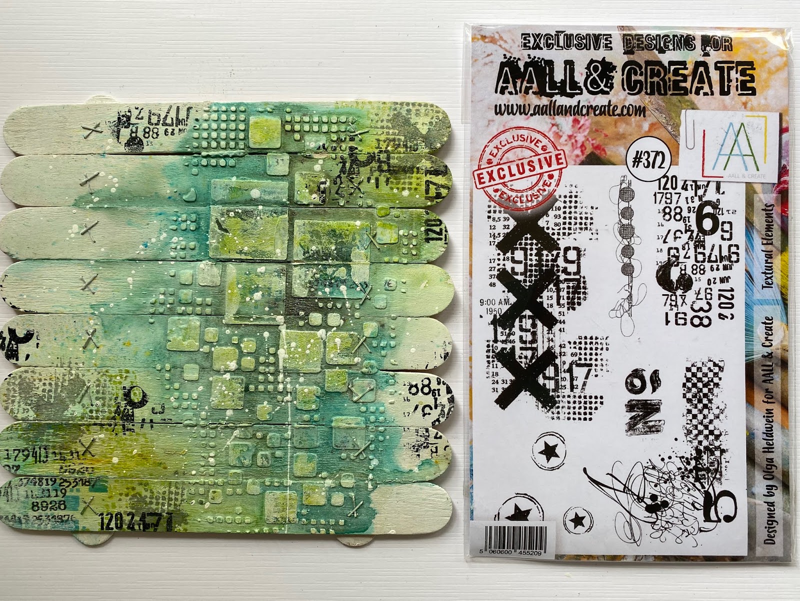 MadeByCHook: It's the little things.. a mixed media project