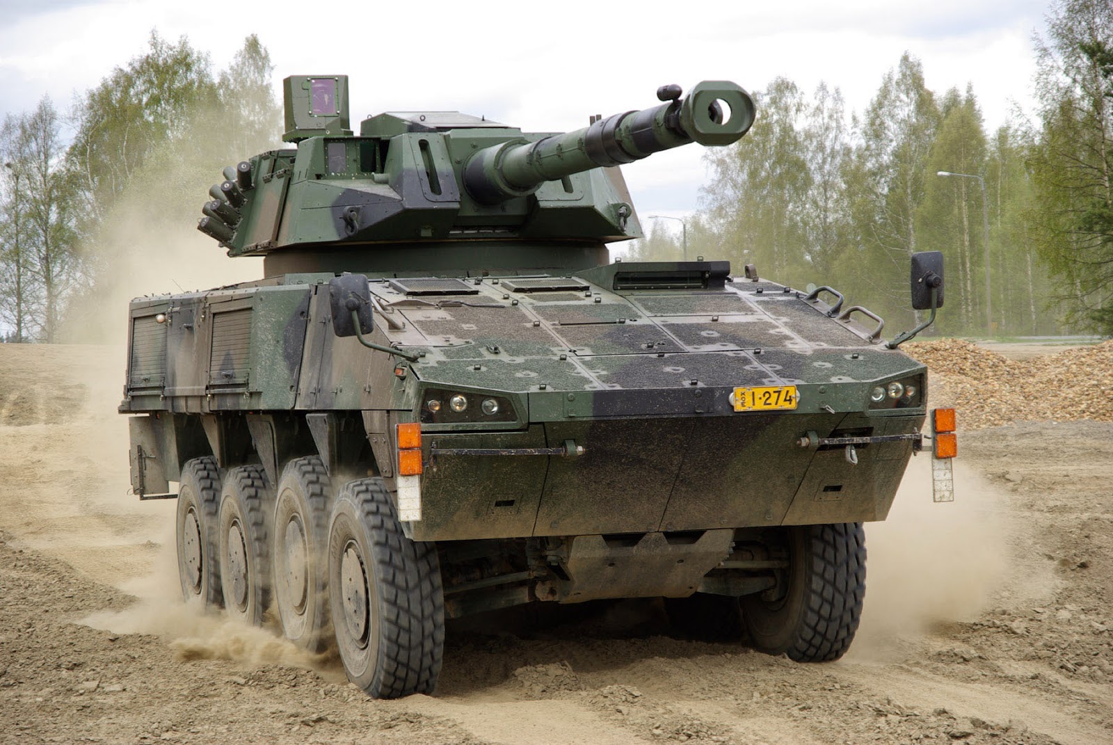 WARFARE Blog: PATRIA AMV. Um moderno conceito com tração 8X8.