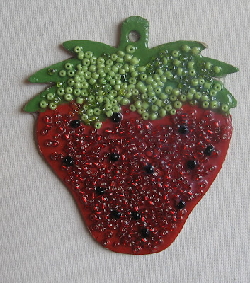 IRIT SHALOM- Craft addict : Beaded Strawberry tutorial