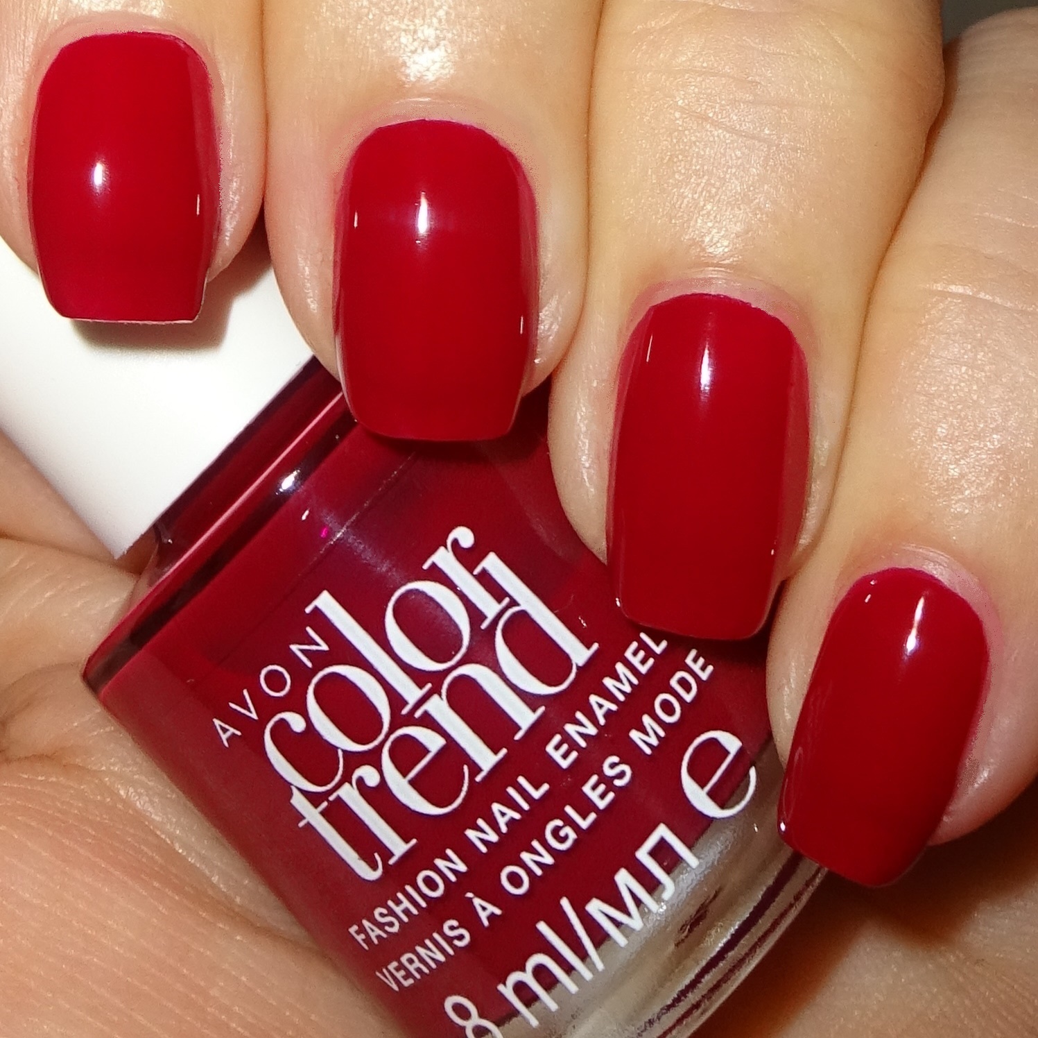Wendy's Delights: Avon Color Trend Nail Enamels - Icon & Hot