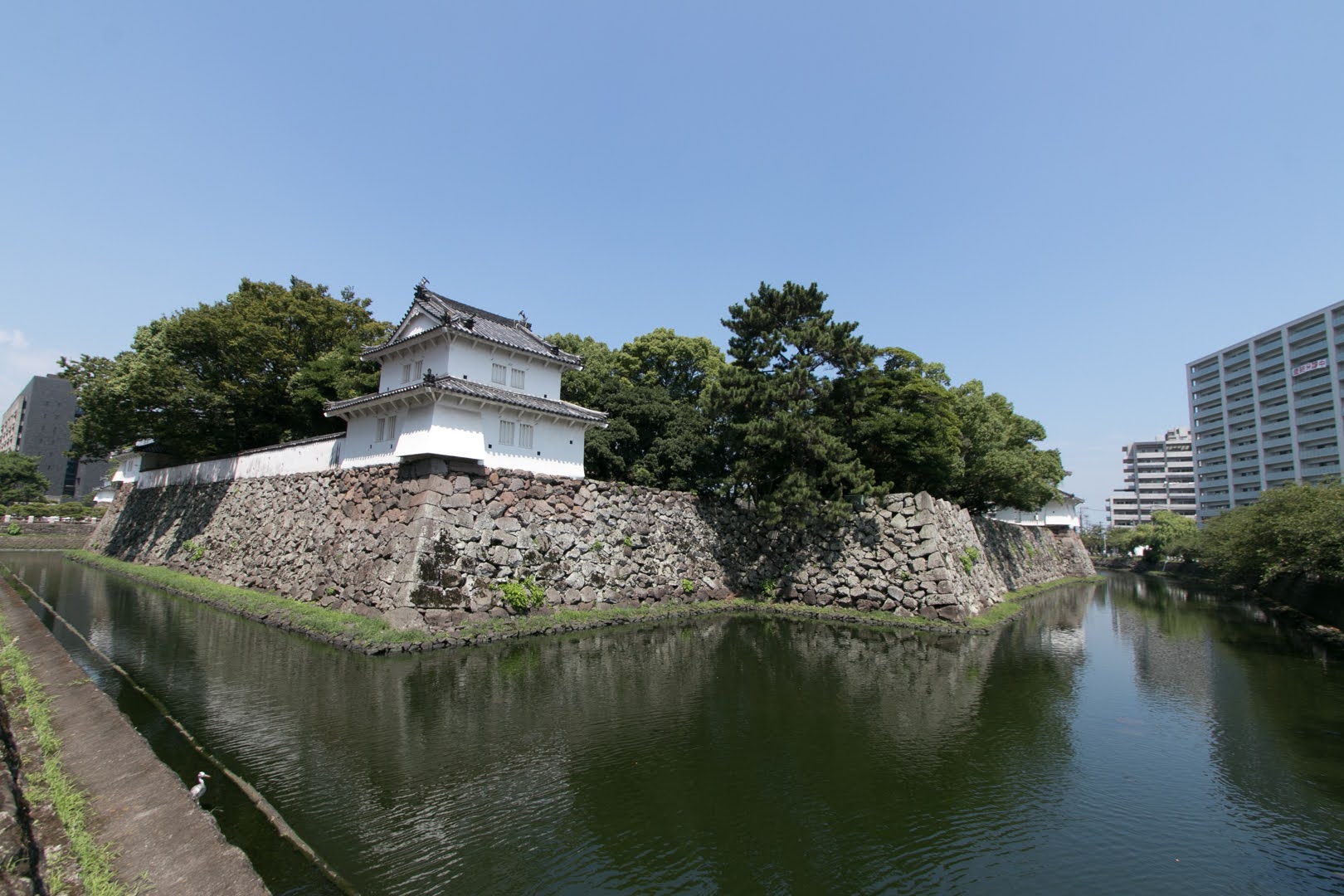 Oita Funai Castle -Fossil of beautiful water castle- | Japan Castle ...