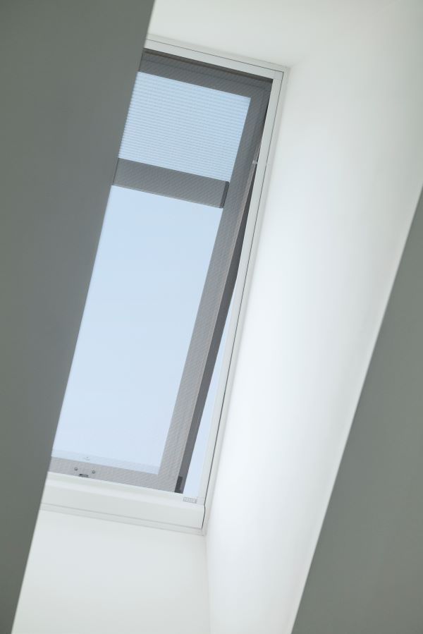 Design Addict Mom: Our New VELUX No Leak Solar Powered "Fresh Air ...