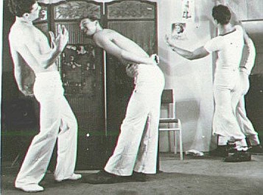 The mitchmen Royale Studio blog: Navy Romeo Props and accessories