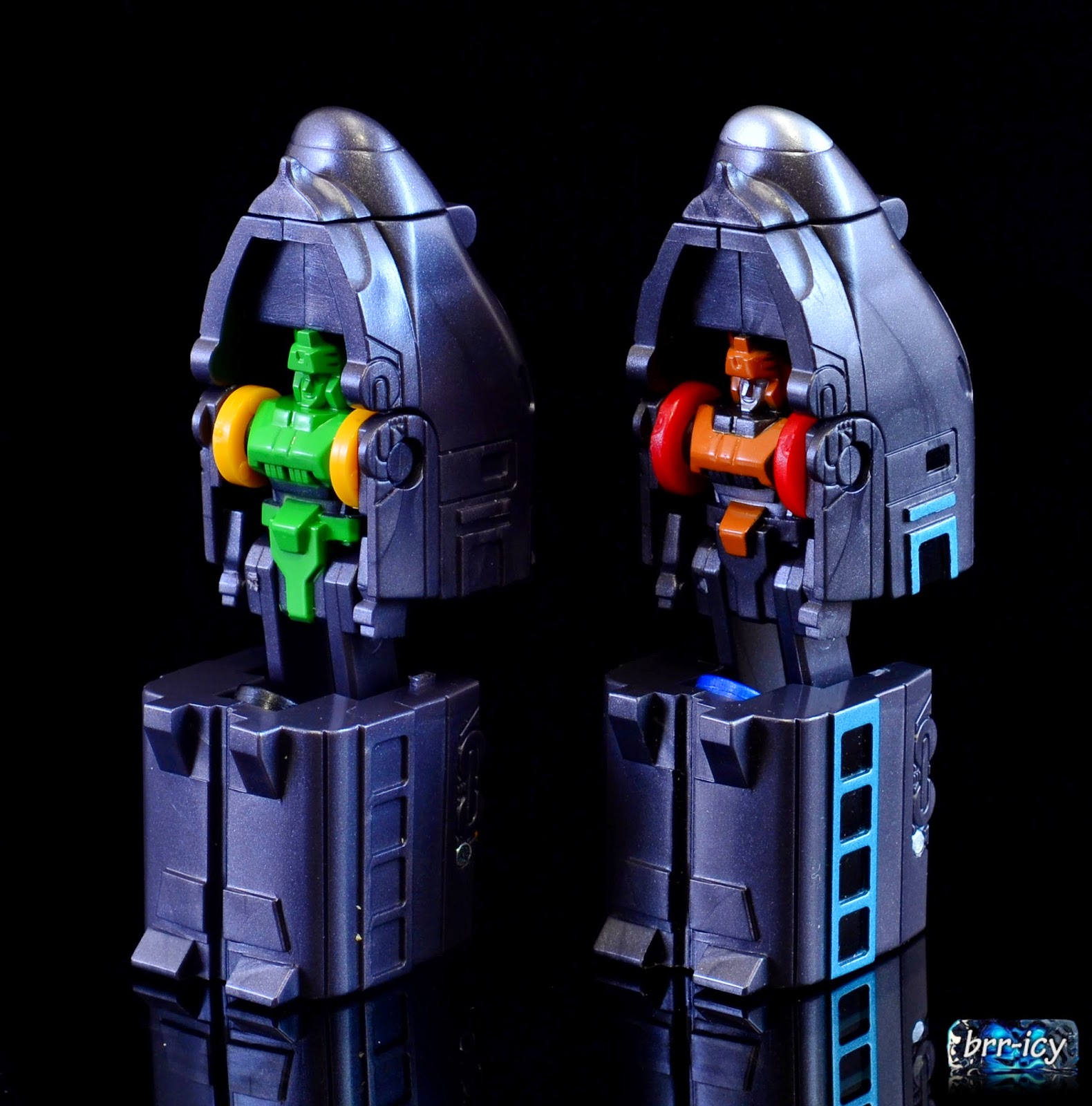 Brr-icy's Transformers Reviews: Operation Combination Sixtrain Comparison