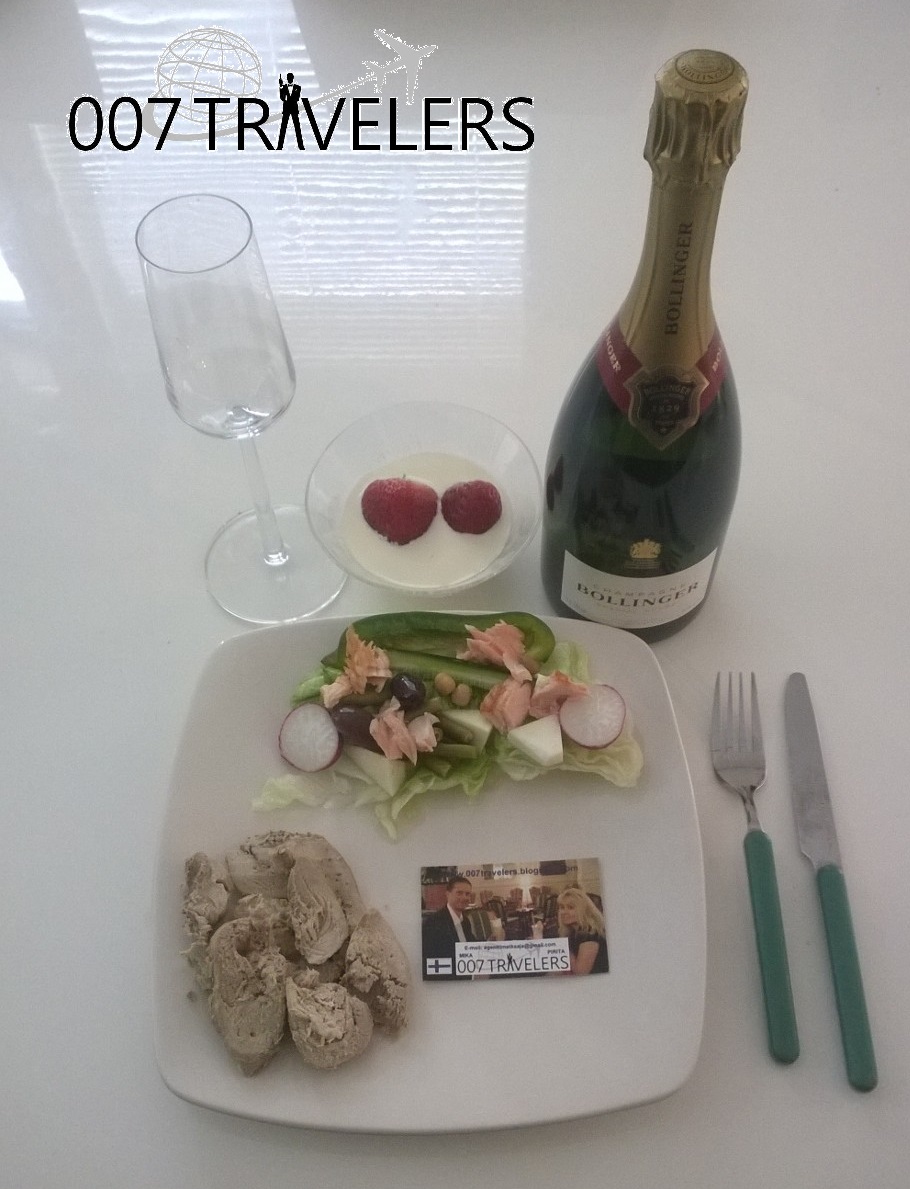 007 Food: Salad by P.J. Clark, cold pheasant, strawberries and cream ...