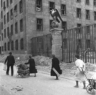 Dr Samuel Banda: La caida de Berlin