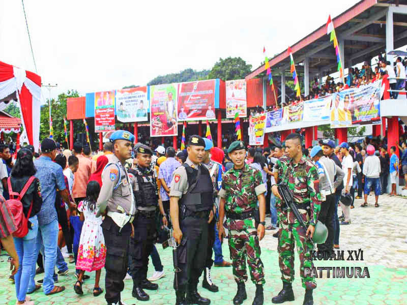 Anggota Yonif 515 Kostrad Amankan Tradisi Baku Pukul Manyapu Mamala dan ...