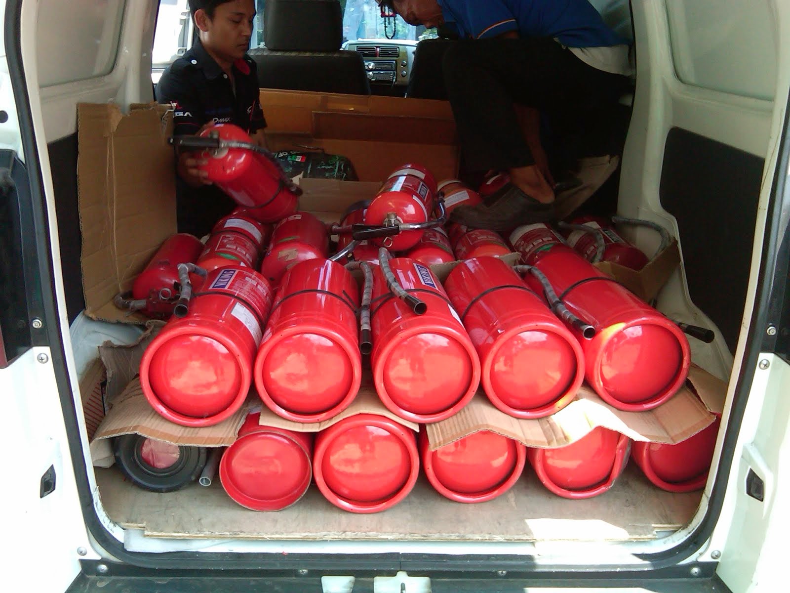 PT.TAROS MITRA UTAMA: TABUNG PEMADAM API DAN ISI ULANG TABUNG SEGALA ...