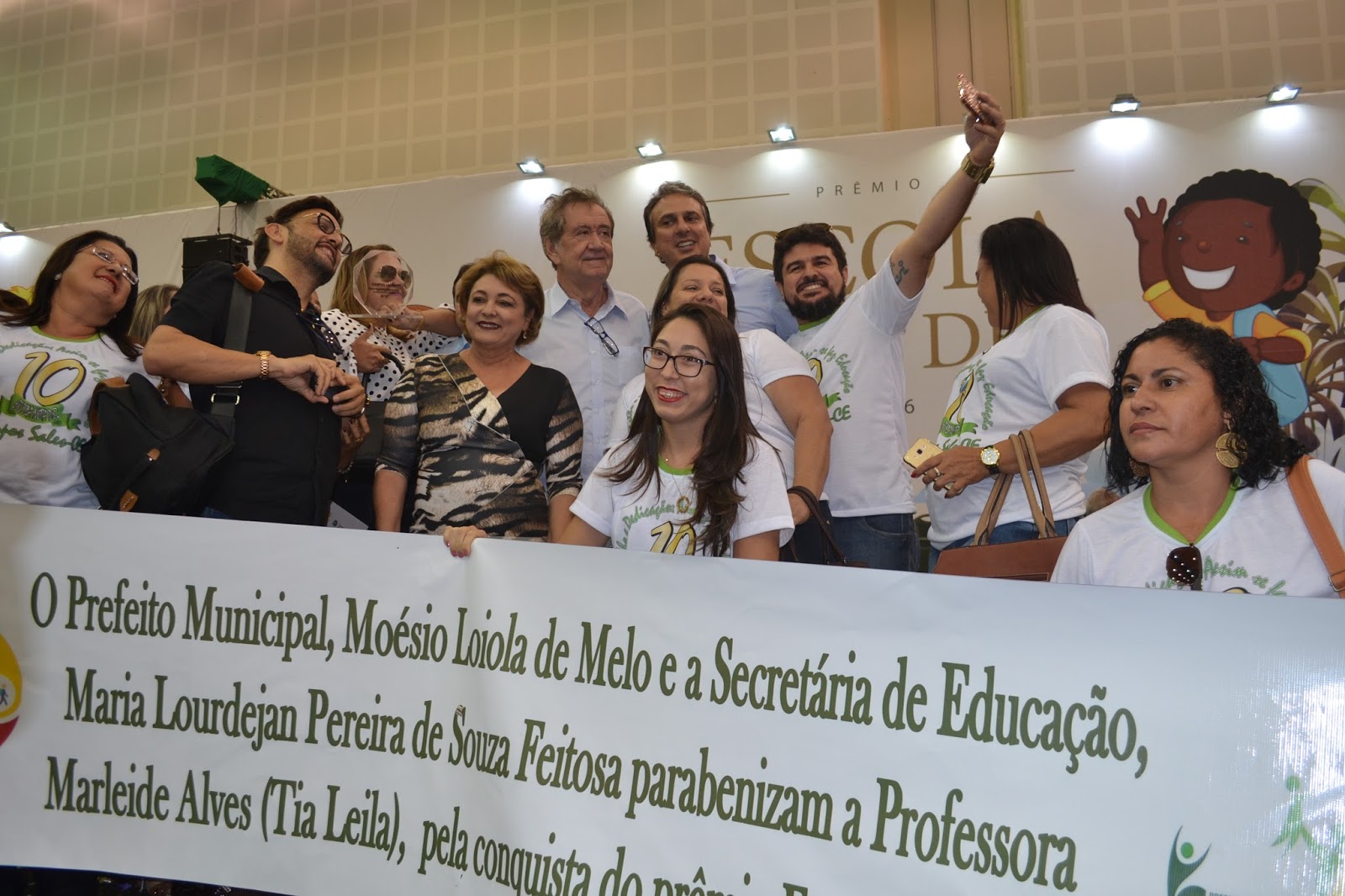 Blog do Ary: Gestão de Moésio Loiola continua premiada na educação.
