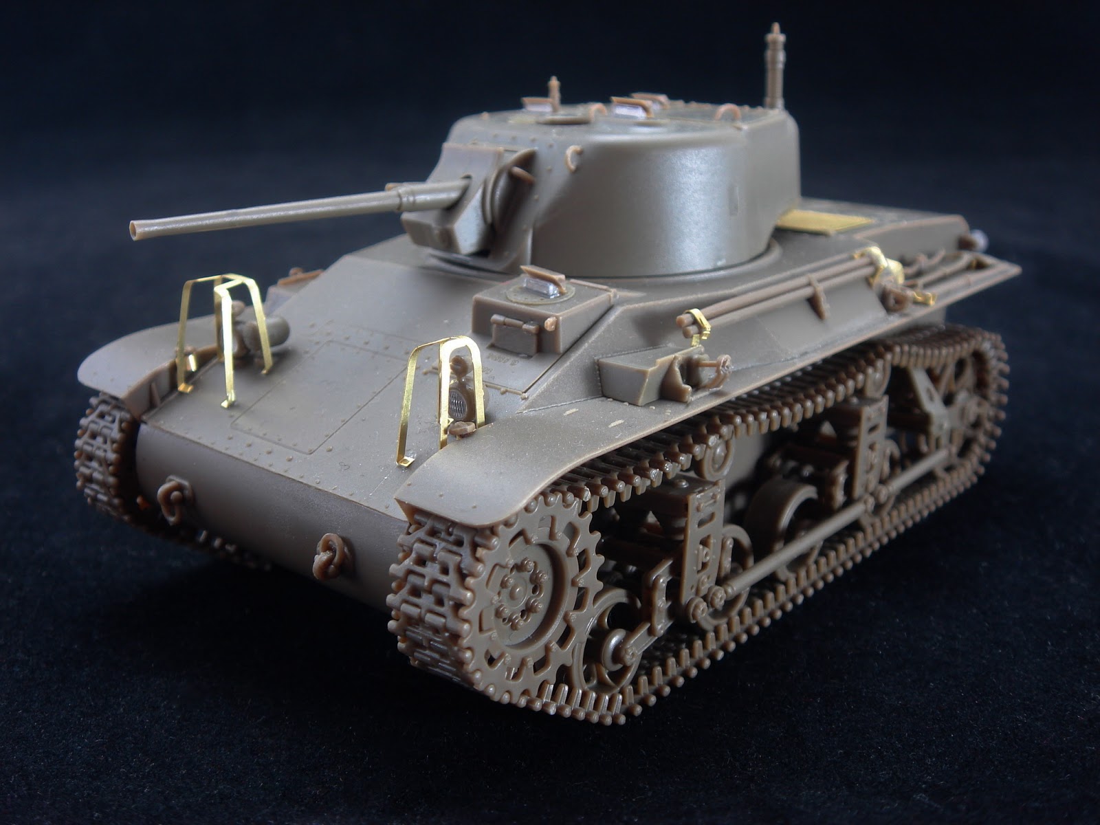 Toadman's Place: Build ups of Bronco's U.S. M22, DAK Topolino ...