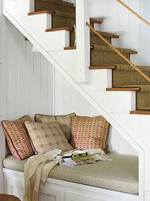 blog de design interior: Idei de amenajare a spatiului de sub scari