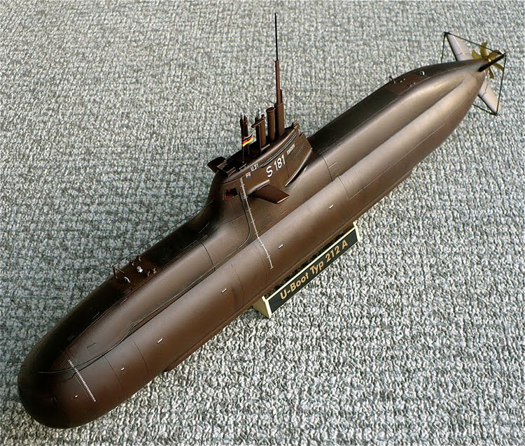 The Great Canadian Model Builders Web Page!: U-Boot Typ 212 A