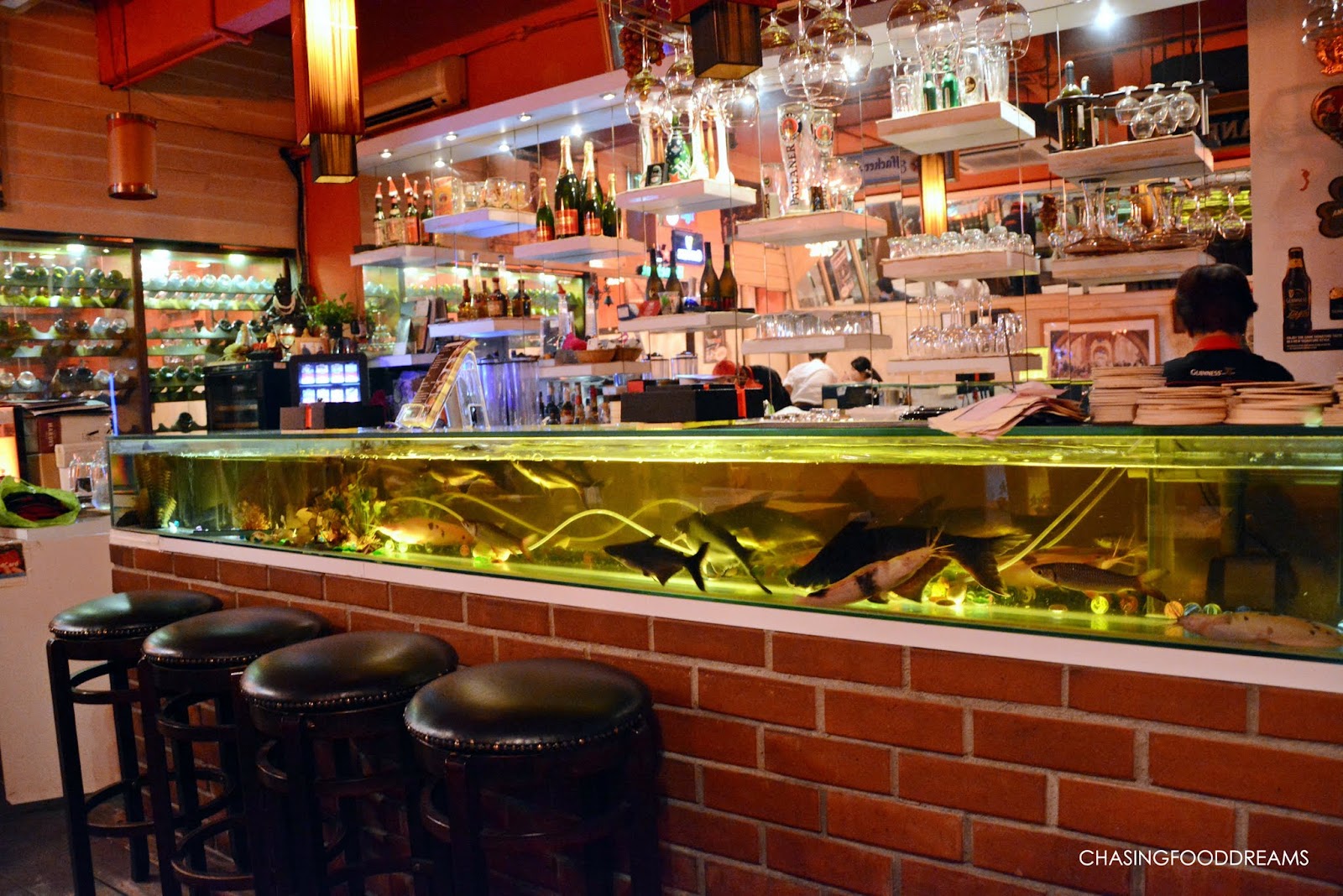 CHASING FOOD DREAMS: Boathouse Restaurant & Bar @ TTDI