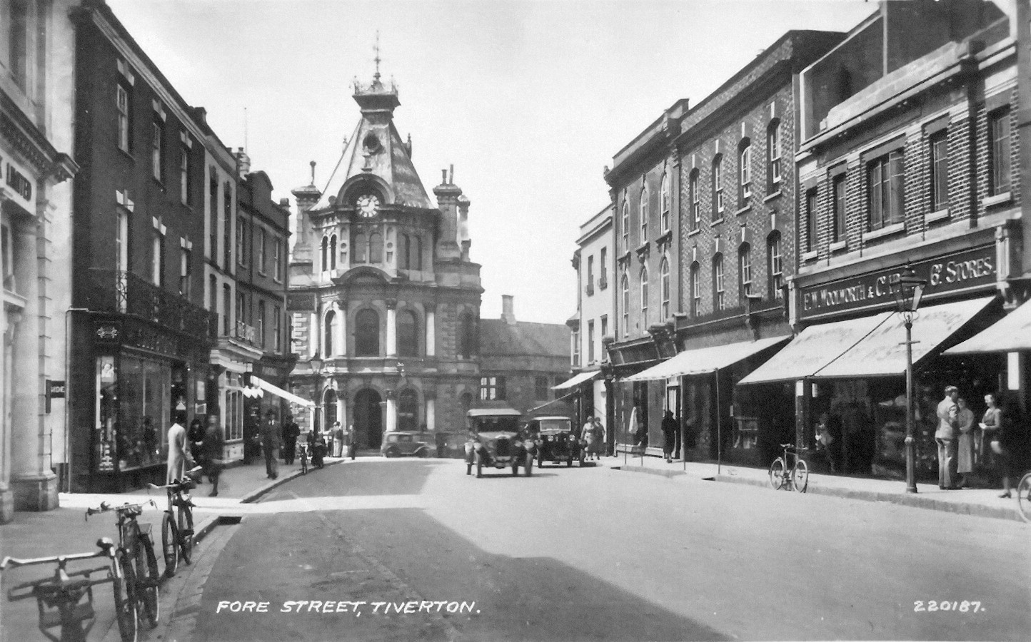 Tiverton History: Postcard of Fore Street c.1938