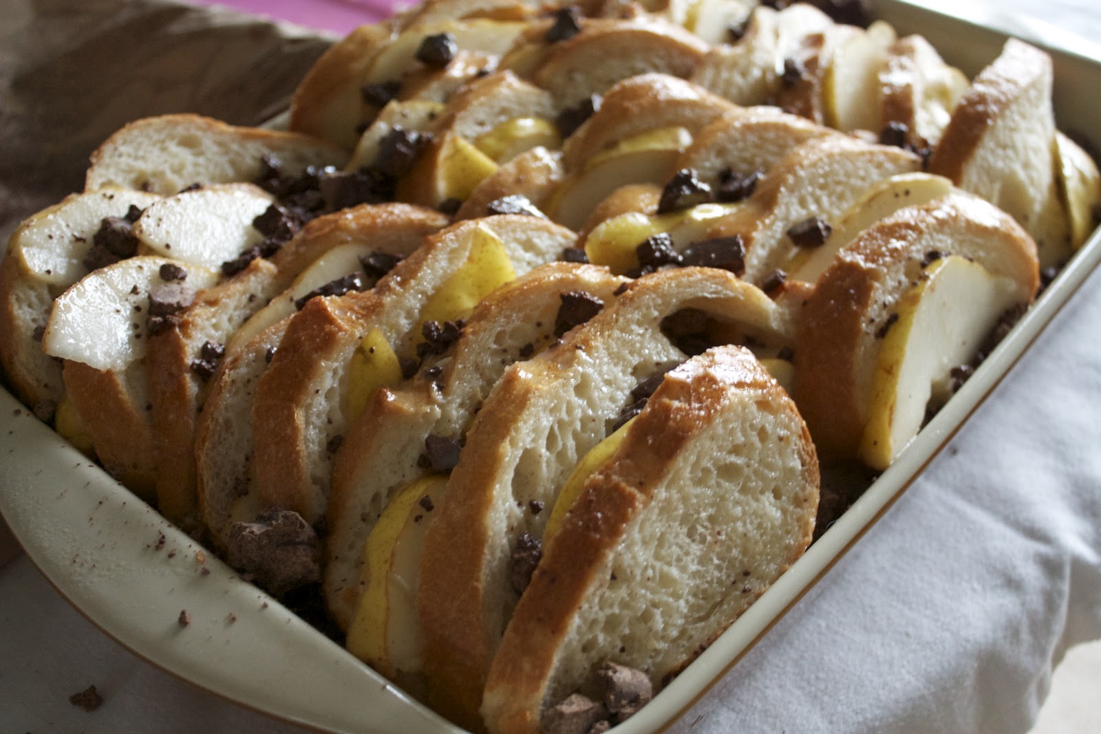Spiced Pear and Chocolate Bread Pudding: A Decadent Dessert