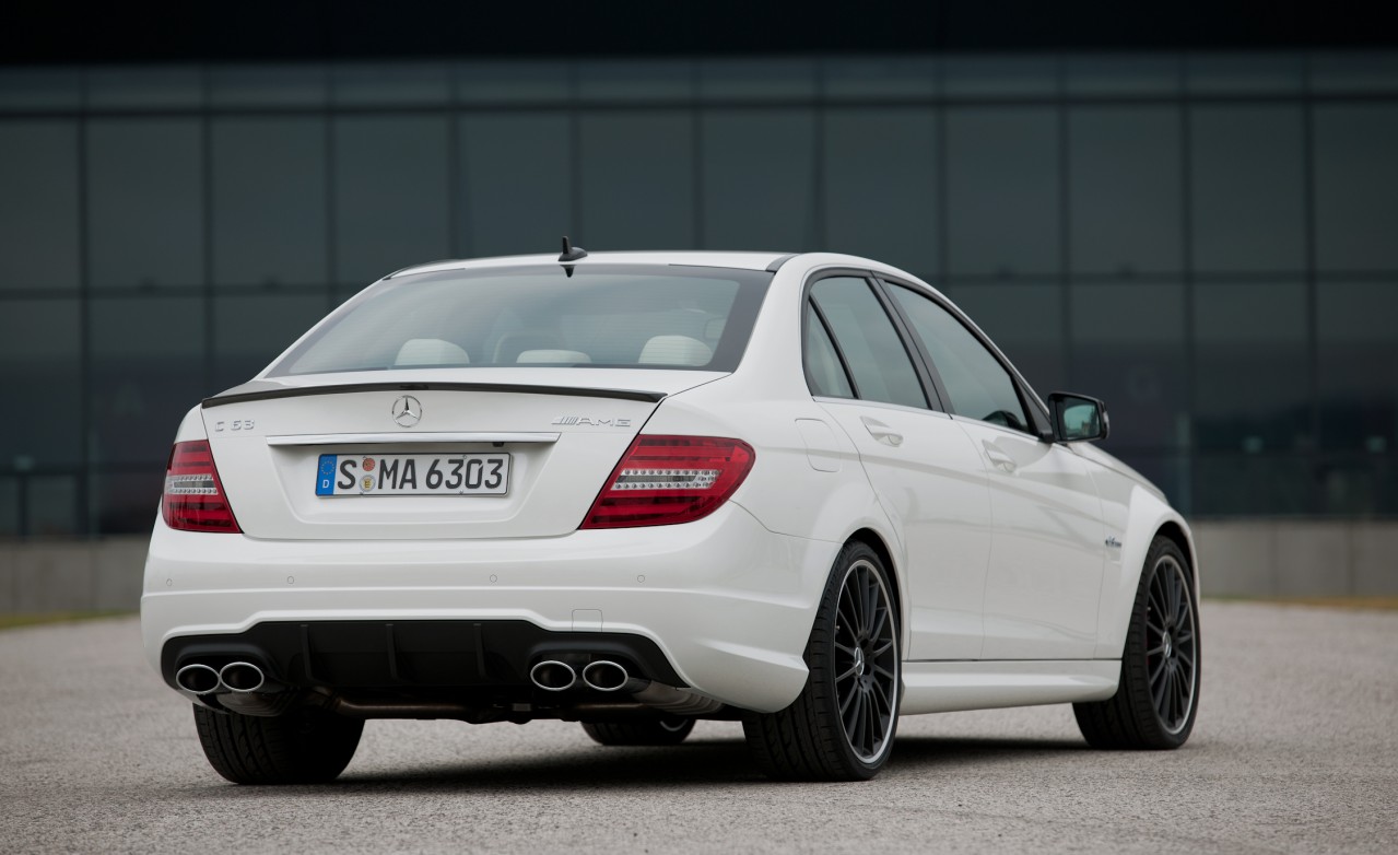 WORLD LATEST CAR MODELS: 2012 Mercedes-Benz C63 AMG