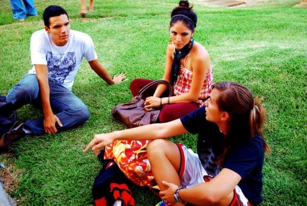 Tendencias de la comunicación contemporánea : Interacción interpersonal