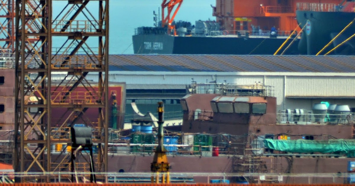 China Defense Blog: One new Type 903 replenishment ship under ...