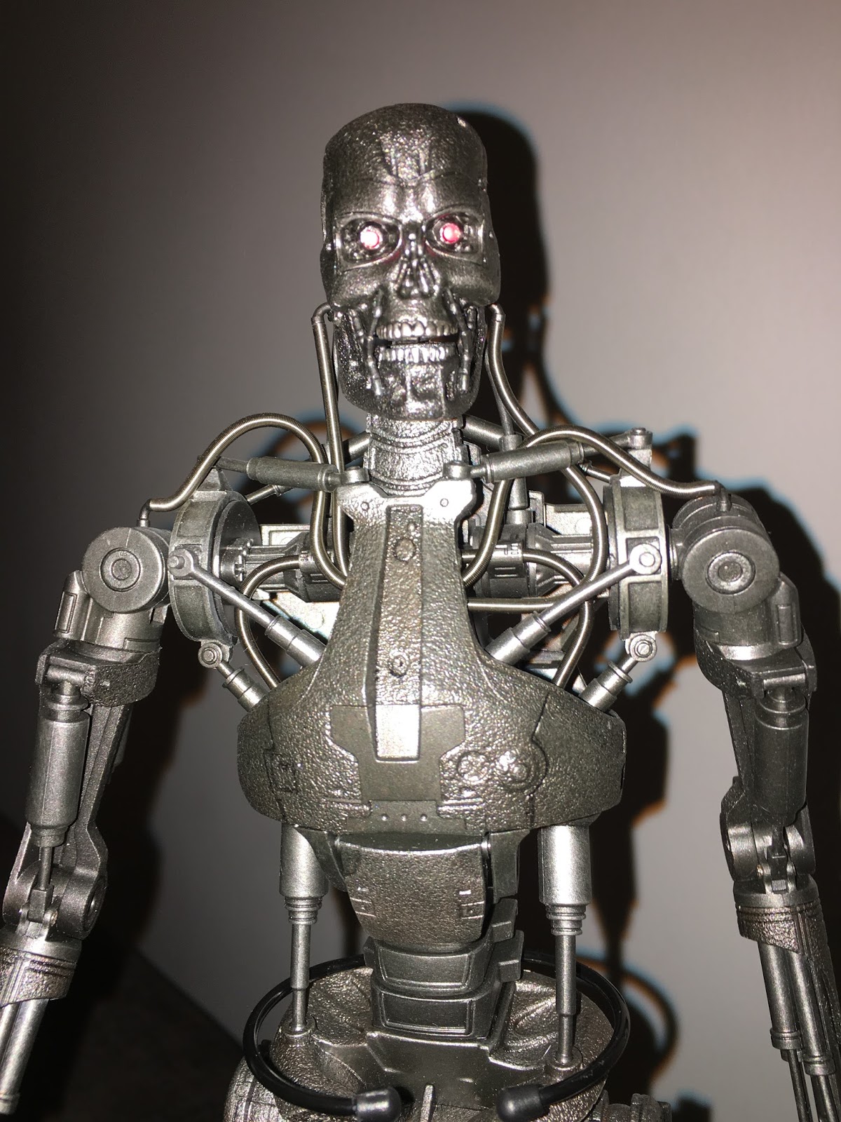 Demencias del siglo XXI: Hot Toys-Terminator Endoskeleton- T-700 ...