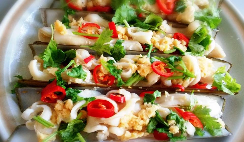 Steamed or Buttered Bamboo Clams by Florence Neo