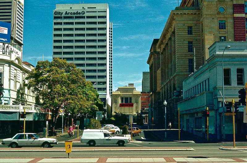 Historical Australian Towns: Perth, WA: Between the Indian Ocean And ...