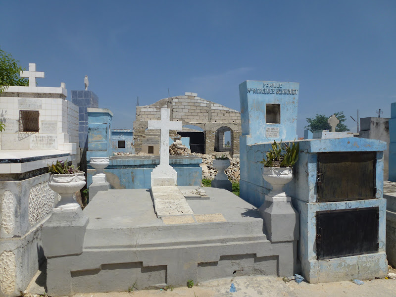 Lafrance en Haiti: Le cimetière - un rôle locatif?